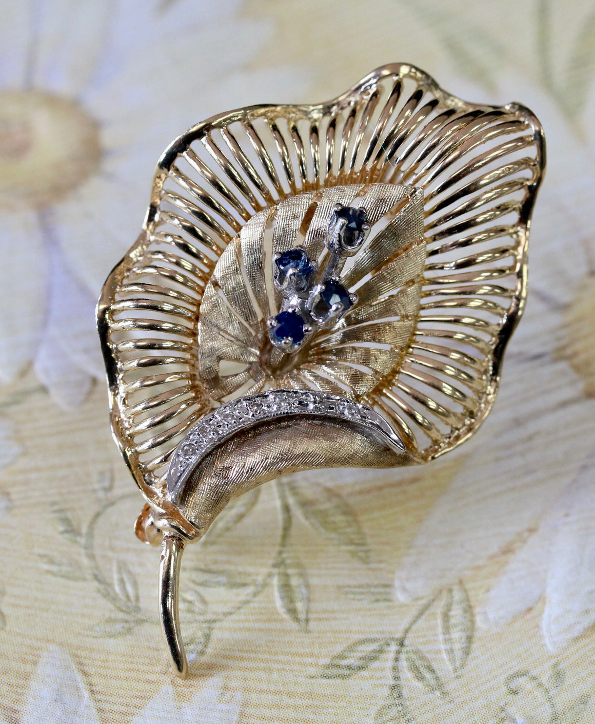 Pins & Brooches – Fancy Flea Antiques