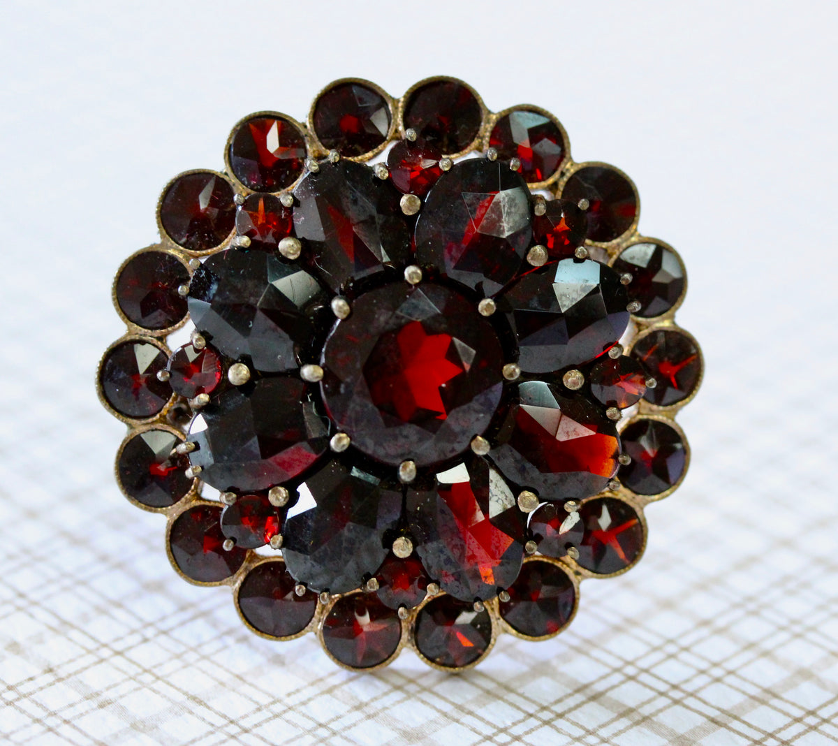 Garnet Pin ~ VINTAGE – Fancy Flea Antiques